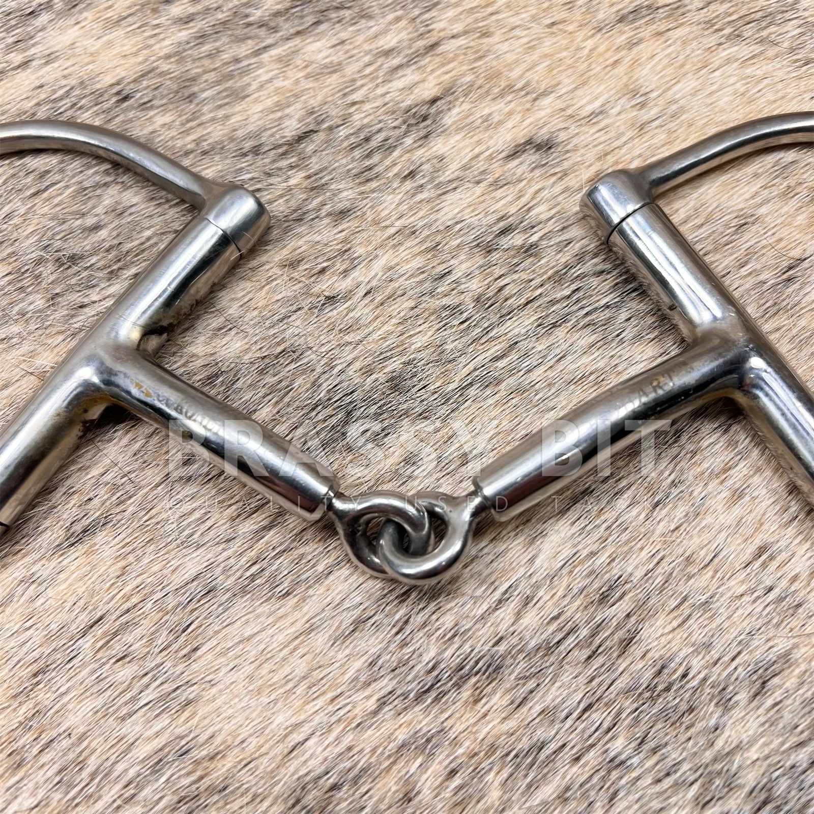 5″ Robart Adjust-a-Fit Hunter D Ring Snaffle – Brassy Bit Tack
