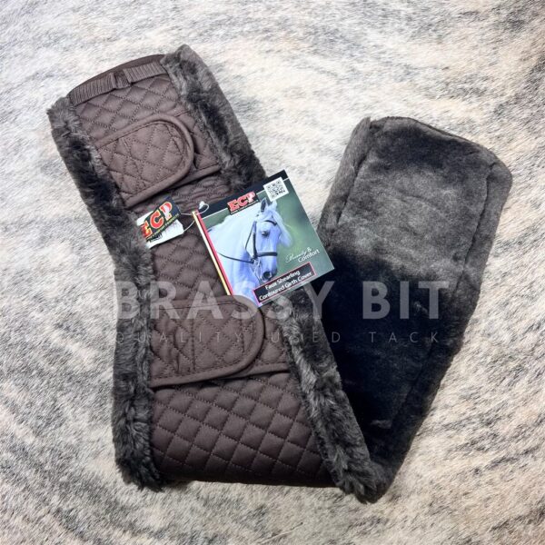 35″ ECP Fleece Girth Cover – Brassy Bit Tack